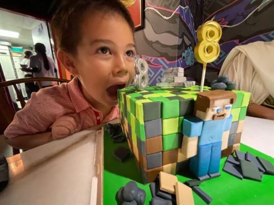 Sooperlicious Cakes Review - Incredibly Lifelike 3D Birthday Cakes